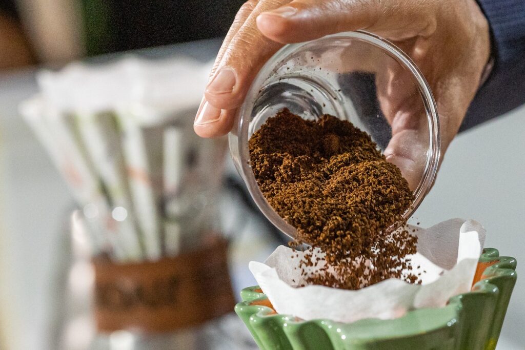Do que é feito o 'café fake'? Entenda e veja como não cair no golpe ...